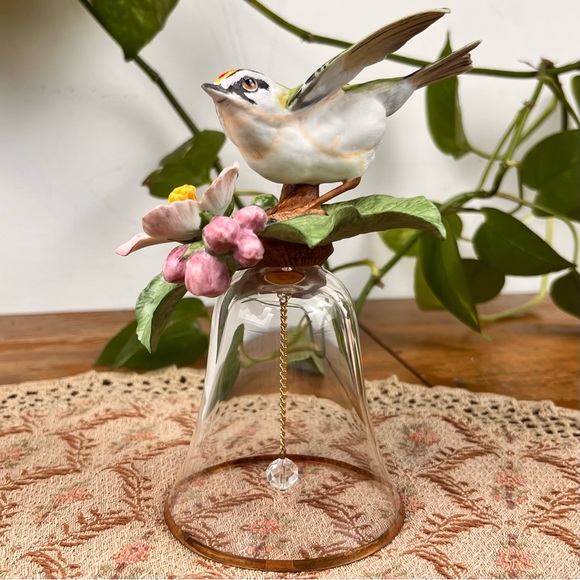 Franklin Mint | Accents | Franklin Mint Kinglet Porcelain Crystal Bell ...
